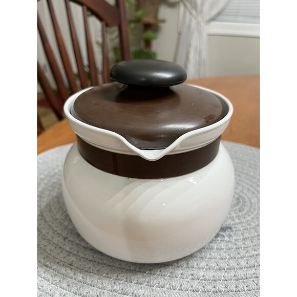 Corningware | Kitchen | Vintage Corning Ware 8 Cup White With Brown Lid ...